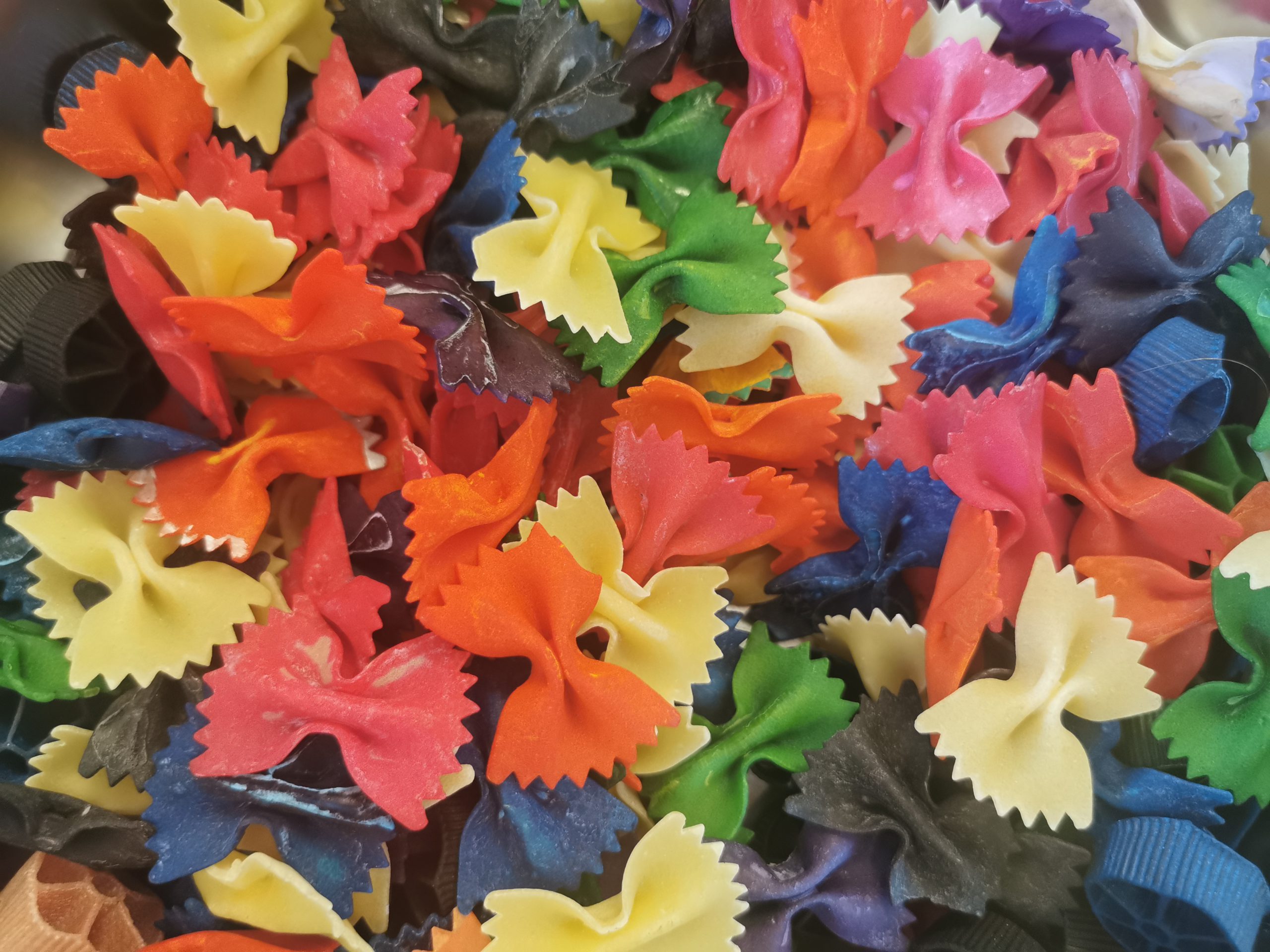 Coloured pasta butterflies or bows - Crafty Mum