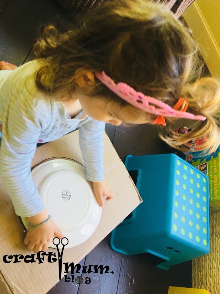 Cardboard washing machine - Crafty Mum