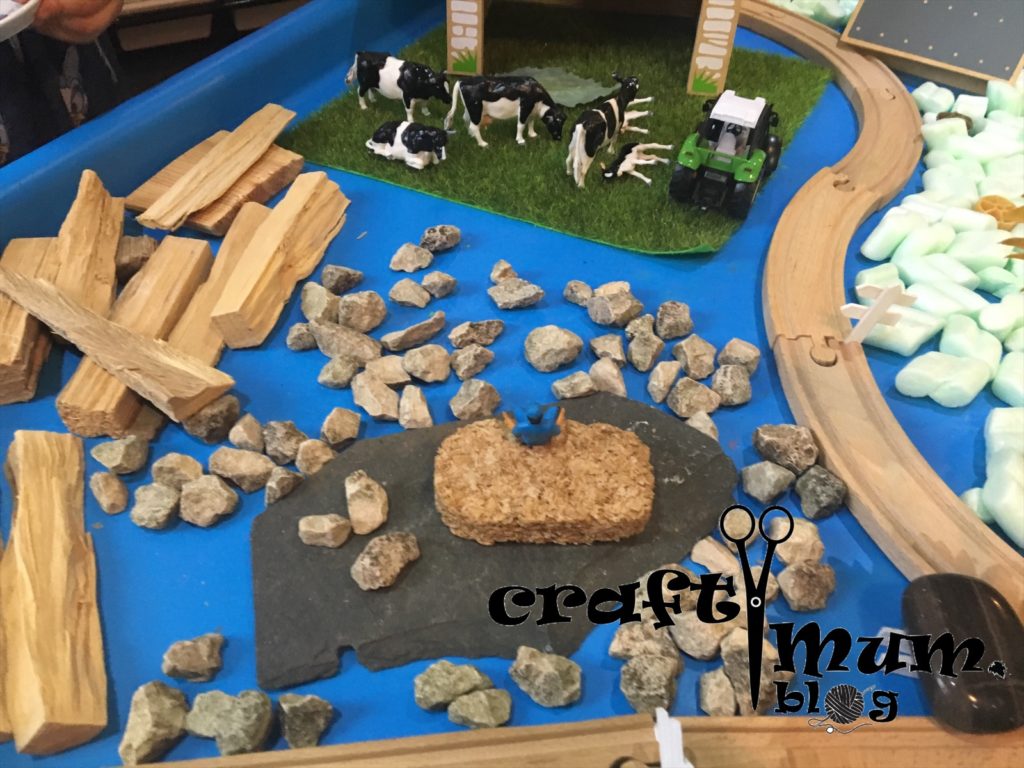 Farm tuff spot (complex version) - Crafty Mum